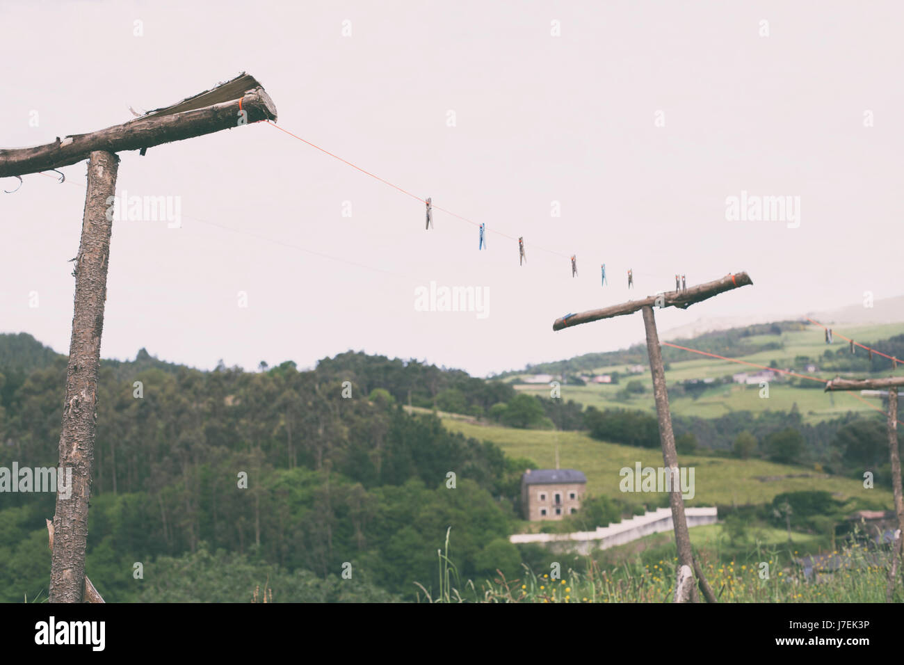 Empty clothes line hi-res stock photography and images - Alamy
