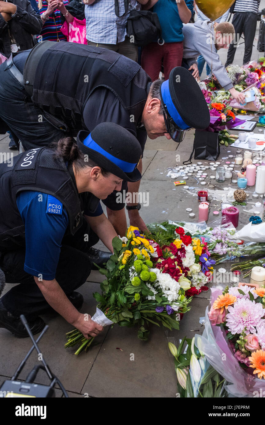 Greater manchester police officer hi-res stock photography and images ...