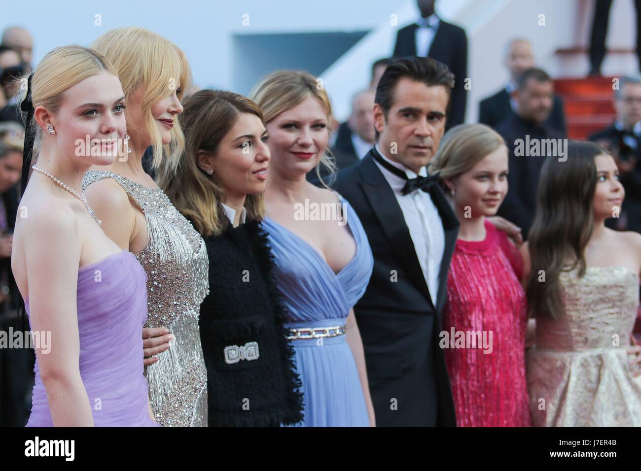 ELLE FANNING, KIRSTEN DUNST, COLLIN FARRELL, NICOLE KIDMAN, SOFIA ...