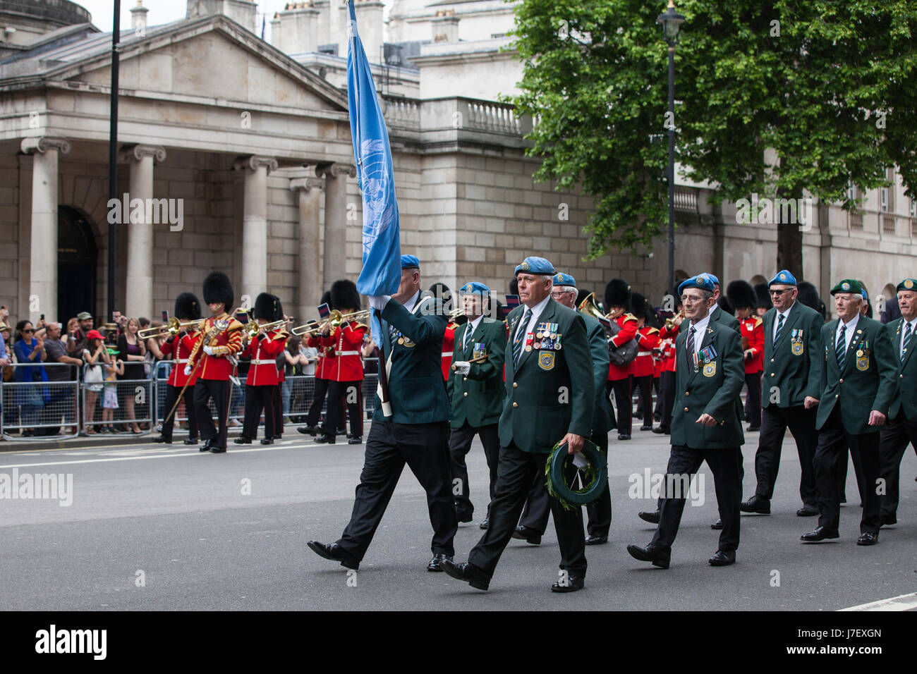 Un peacekeeping soldiers marching hi-res stock photography and images - Alamy