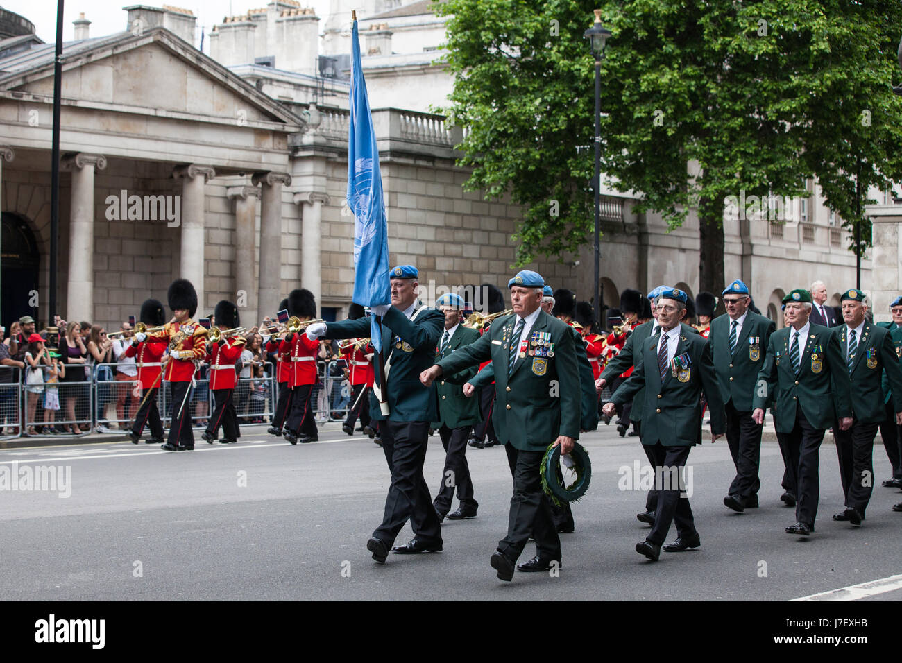 United nations blue berets hi-res stock photography and images - Alamy
