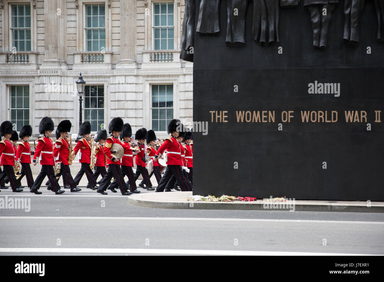 Un peacekeeping soldiers marching hi-res stock photography and images - Alamy
