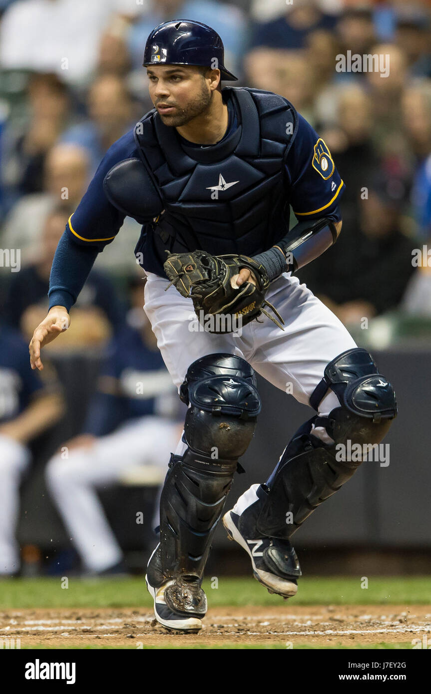 Milwaukee, WI, USA. 23rd May, 2017. Milwaukee Brewers catcher Manny ...