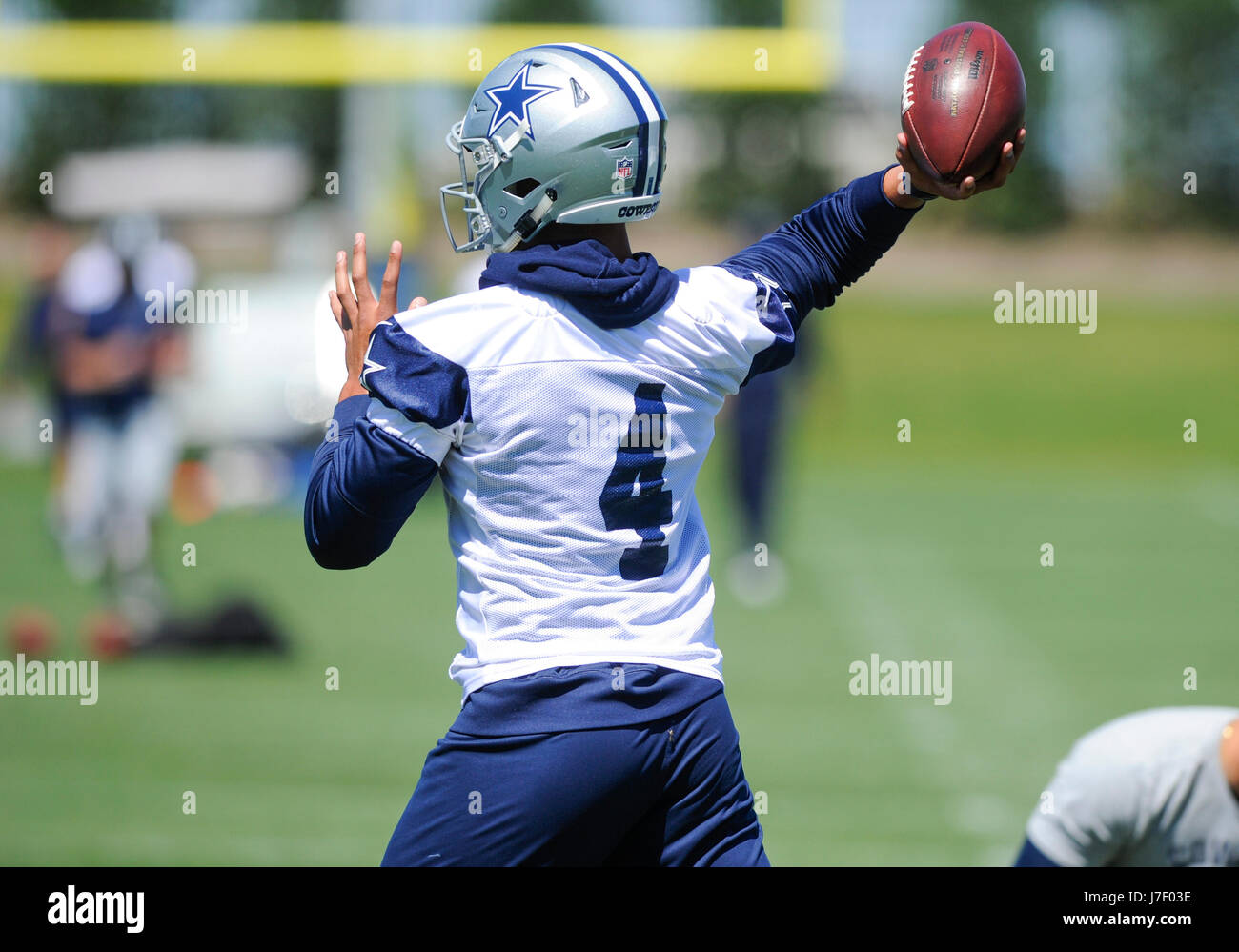 Dak prescott training camp hi-res stock photography and images - Alamy