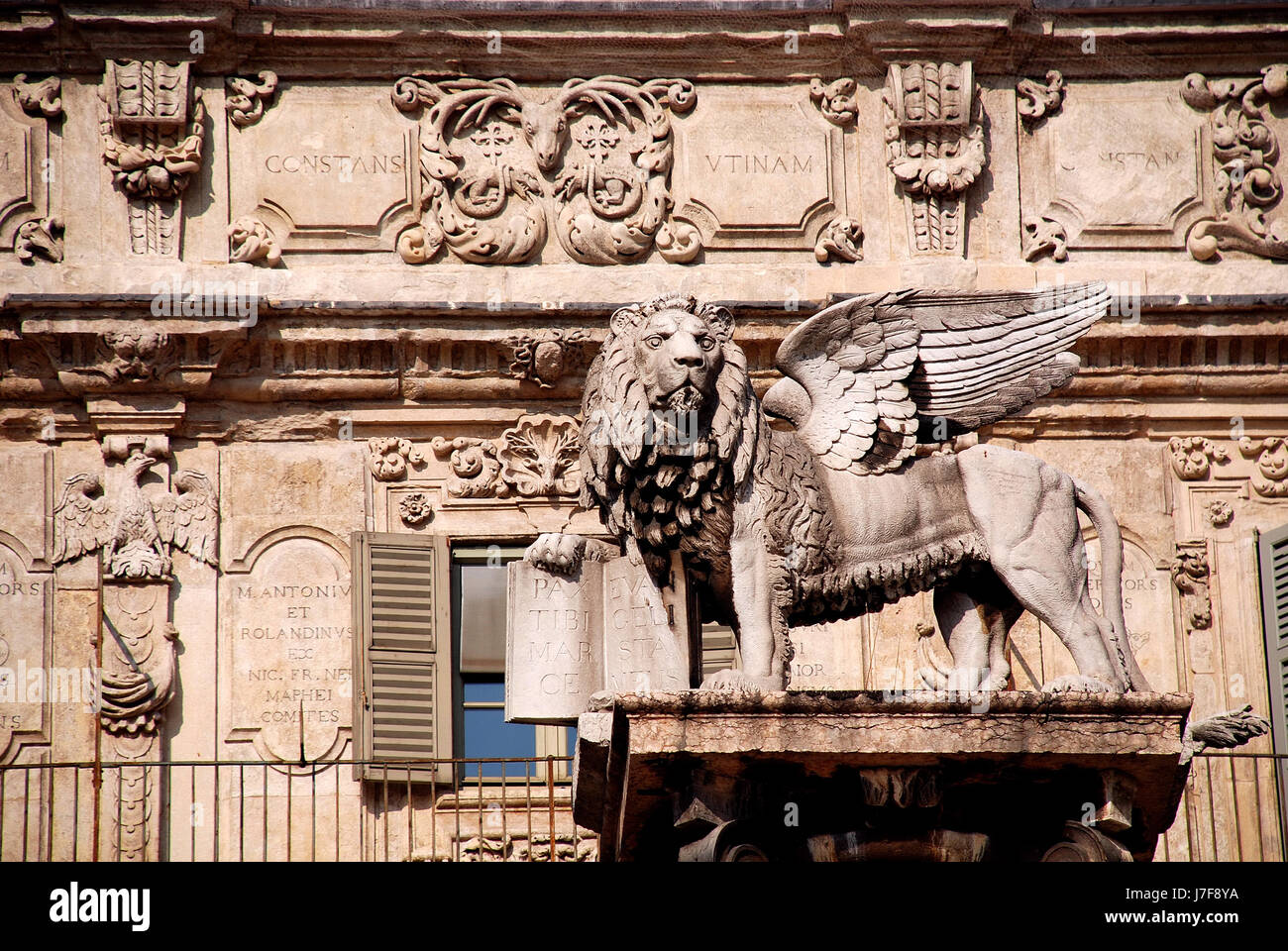 winged lion of st. mark Stock Photo - Alamy