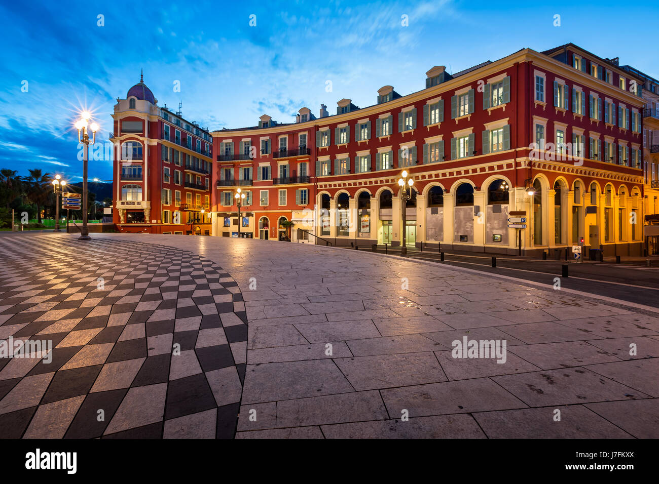 Dawn french house hi-res stock photography and images - Alamy