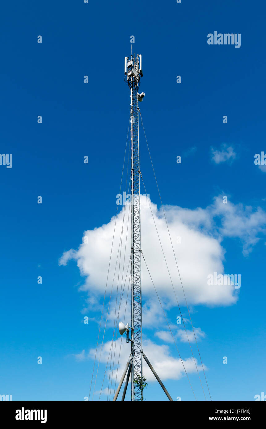 Telecommunication tower antennas hi-res stock photography and images - Alamy
