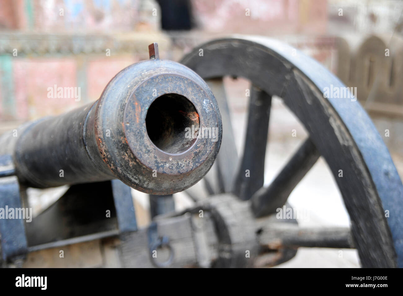 Old weapons hi-res stock photography and images - Alamy