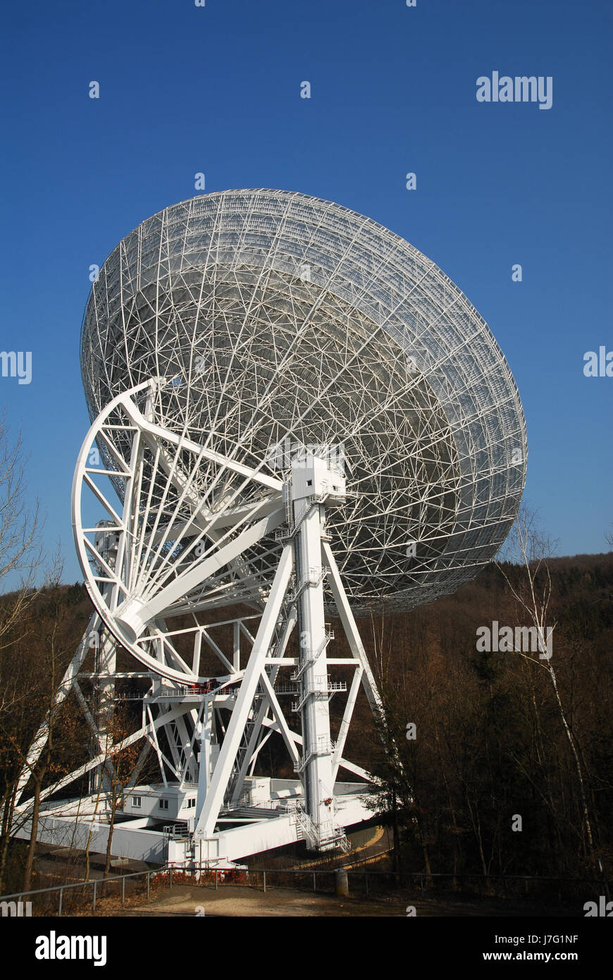 radio telescope effelsberg Stock Photo - Alamy