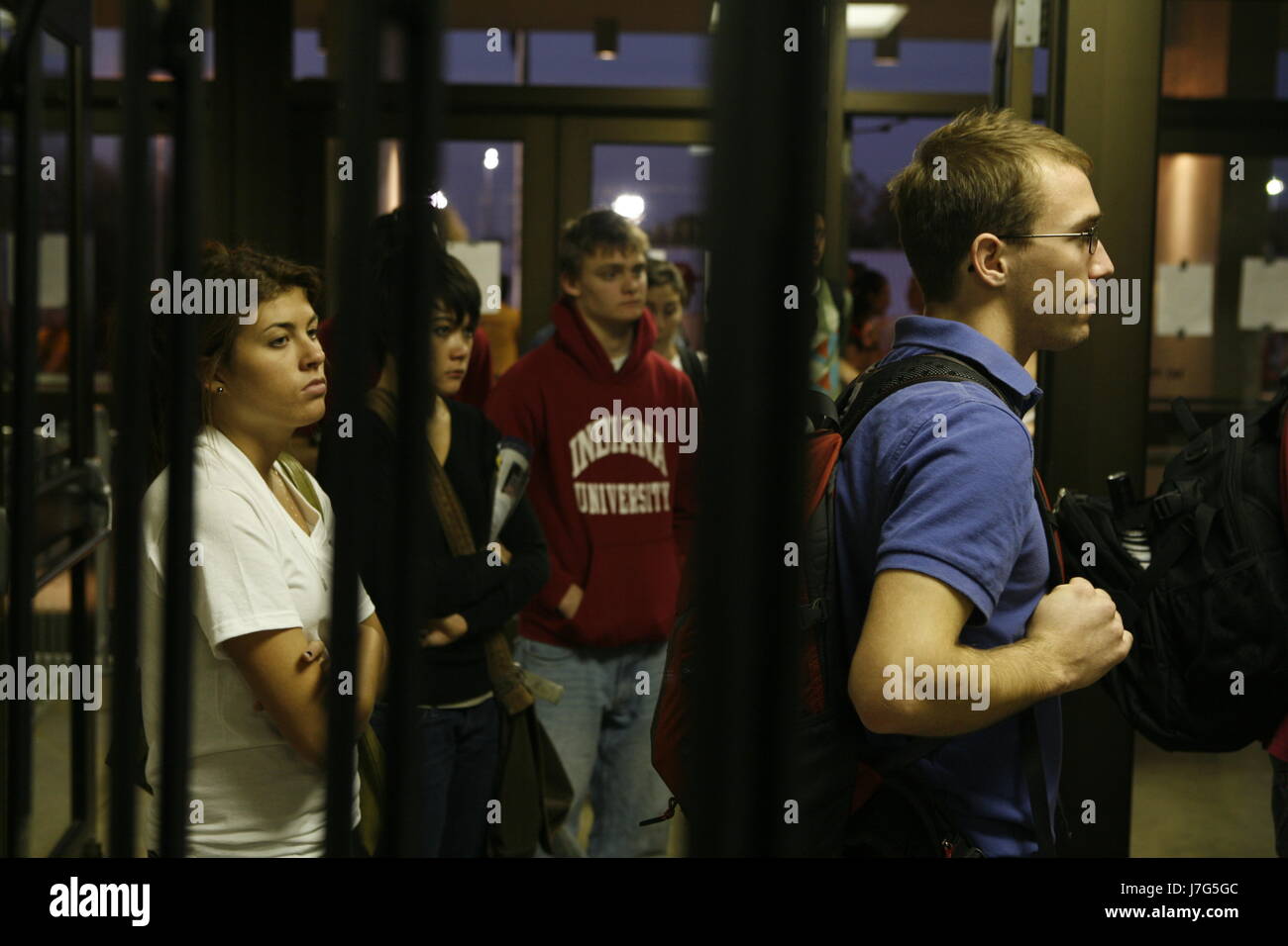 Indiana University students wait in line to vote at Assembly Hall on ...