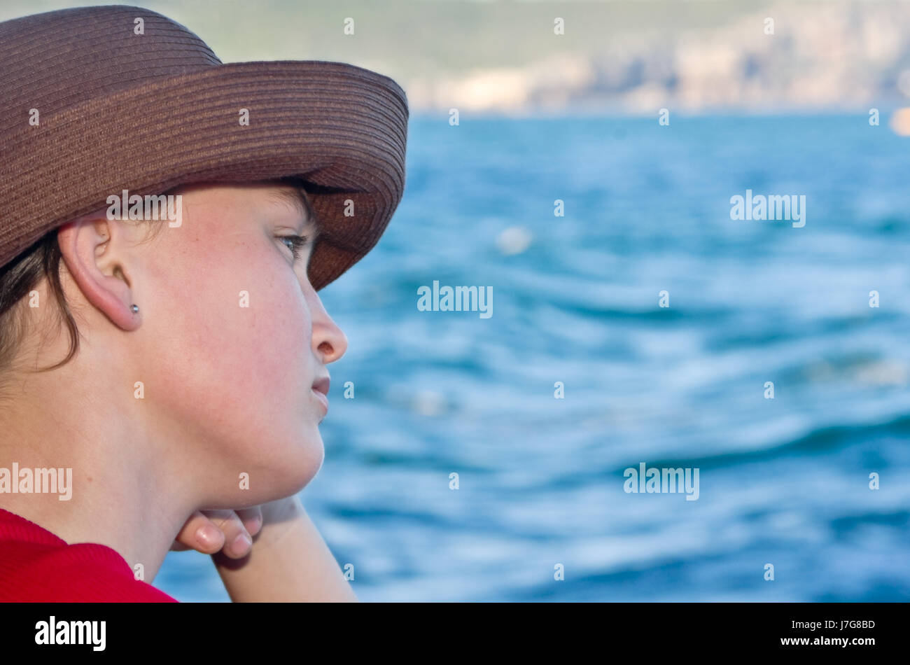travel teen person look glancing see view looking peeking looking at ...