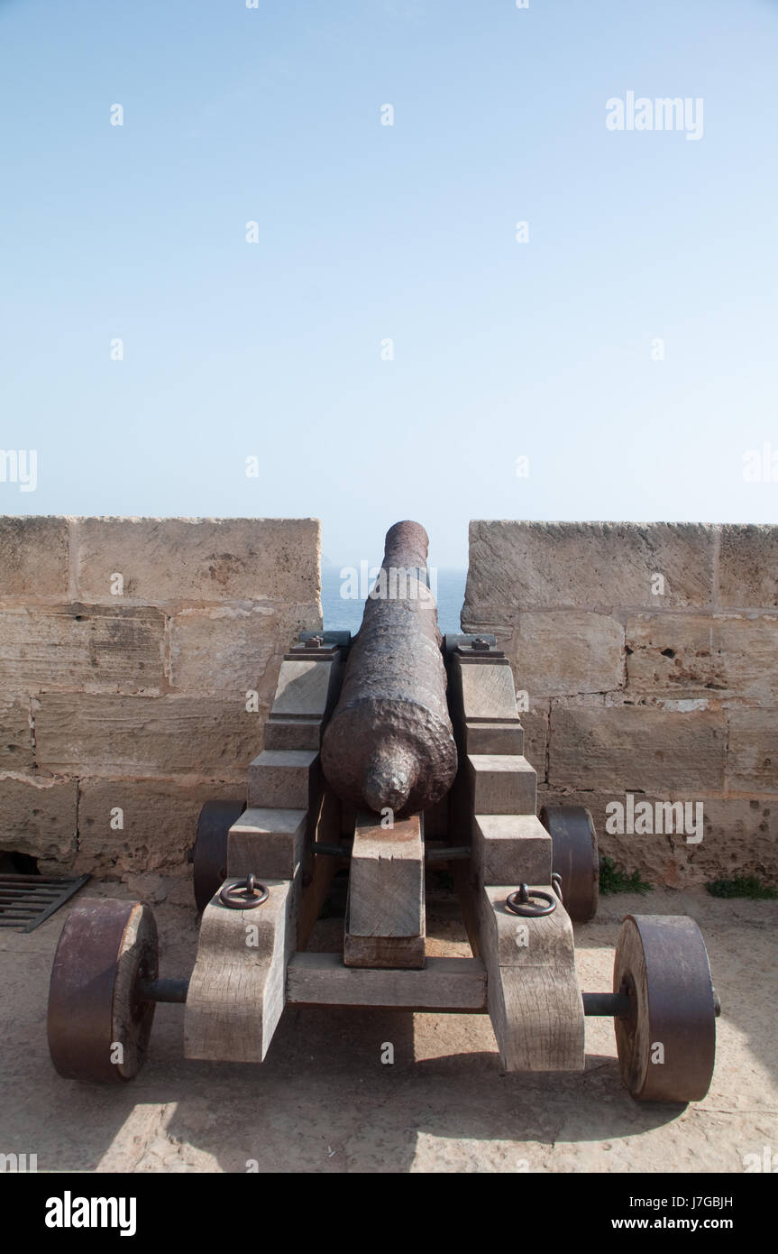 Kanone hi-res stock photography and images - Alamy