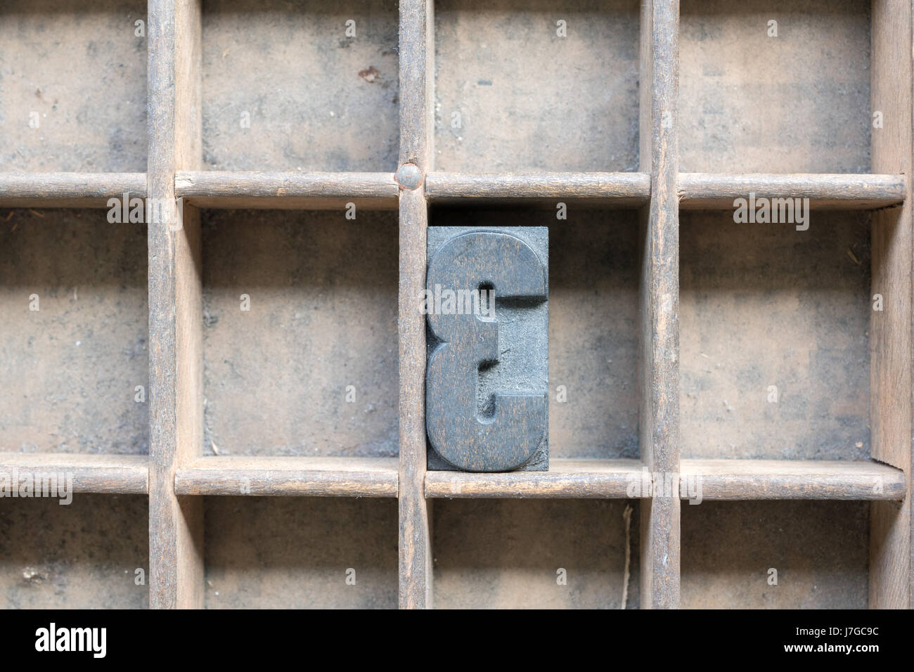 Old number three letterpress printing block in printers tray Stock ...