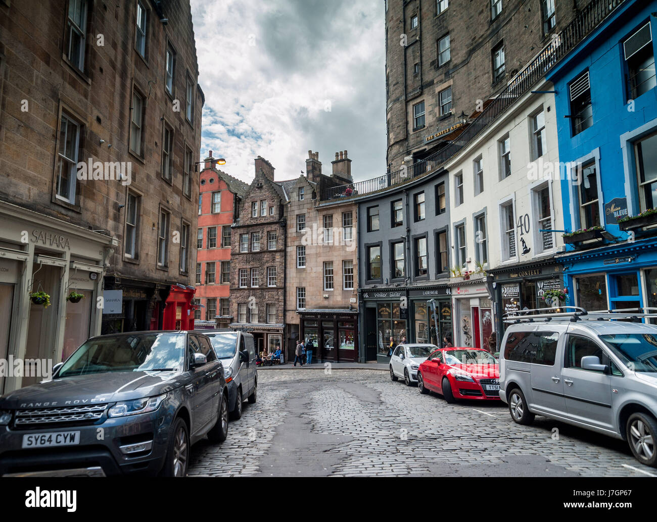 West Bow street in Edinburgh Scotland Stock Photo - Alamy