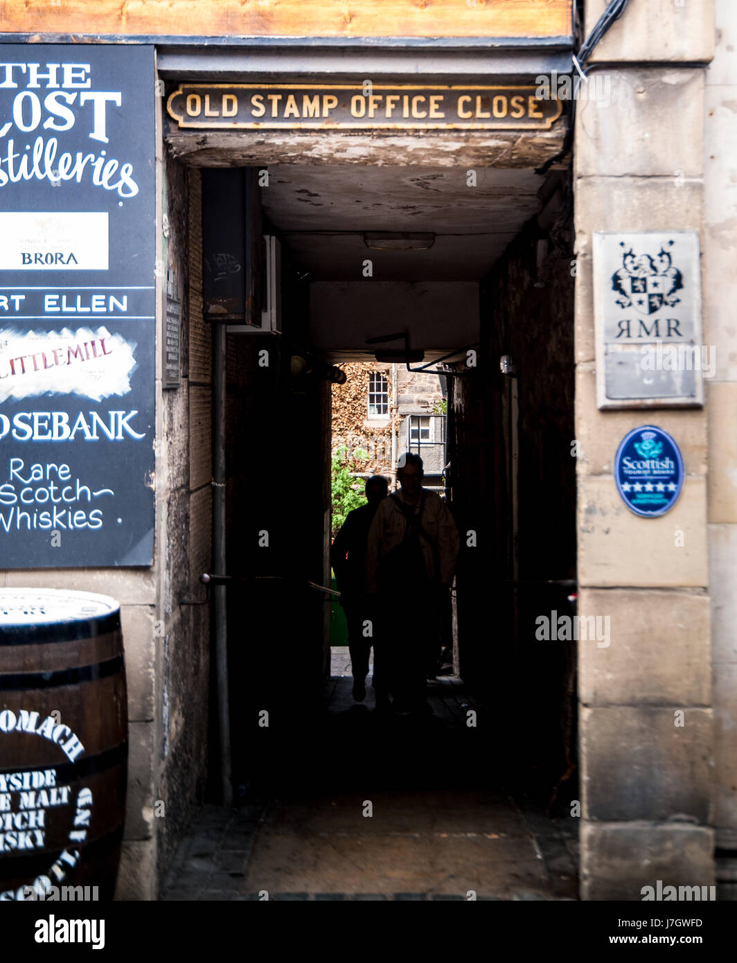 Street sign "Old Stamp Office Close" in Edinburgh Scotland Stock Photo ...