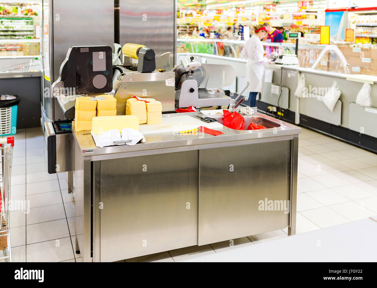 Supermarket produce scale hi-res stock photography and images - Alamy