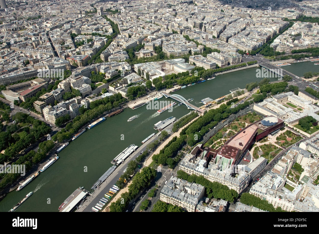 buildings city town famous tree trees traffic transportation bridge ...