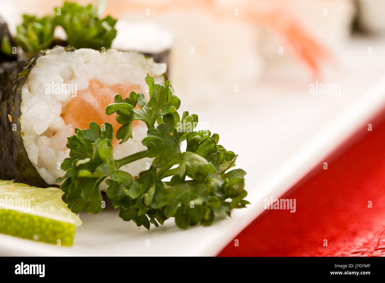 food aliment closeup shrimp raw sushi japan parsley nutrition lime ...