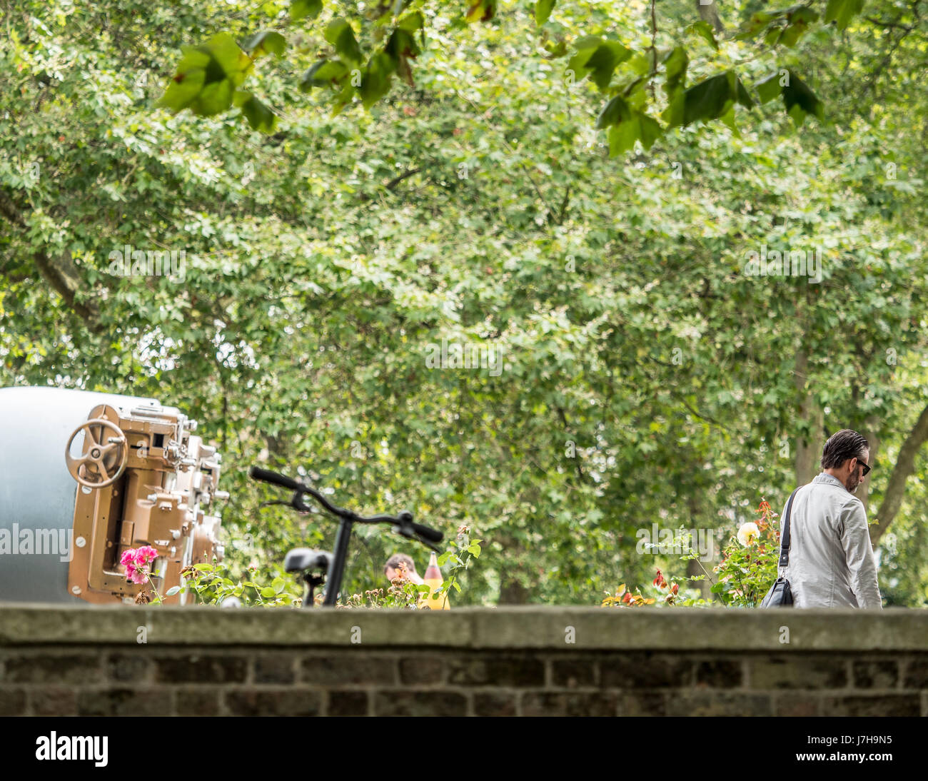 Imperial War Museum grounds in London Stock Photo - Alamy