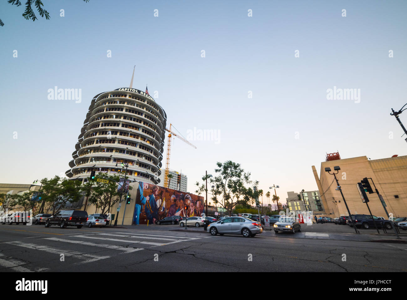 Capitol record building hi-res stock photography and images - Alamy