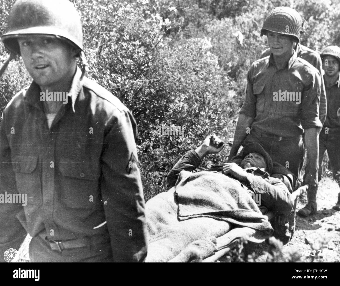 Us army soldier injury Black and White Stock Photos & Images - Alamy