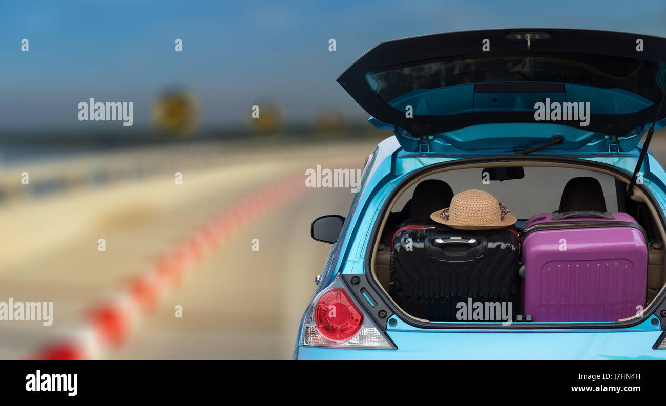 Overloaded car hi-res stock photography and images - Alamy