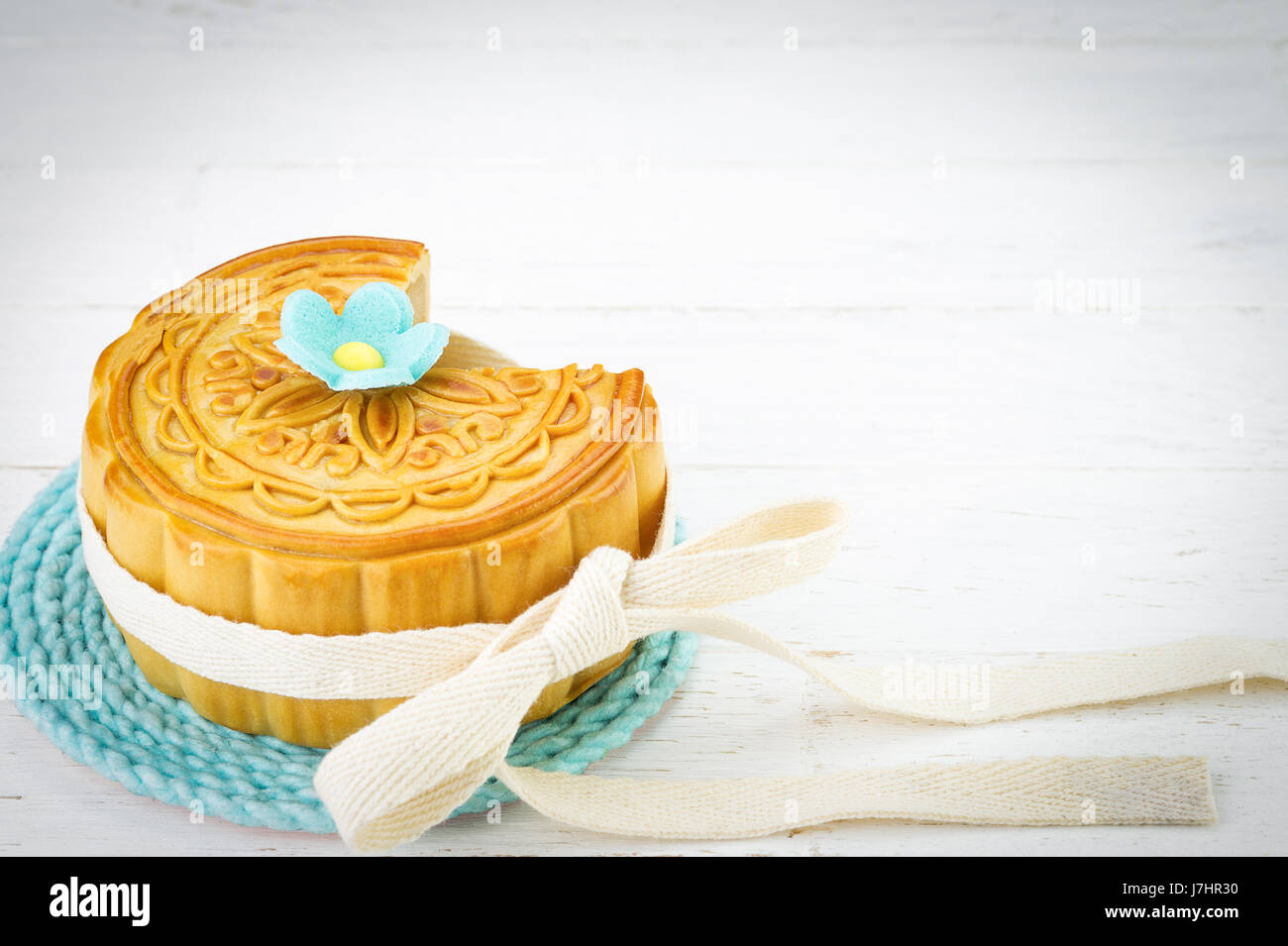 Mooncake hi-res stock photography and images - Alamy