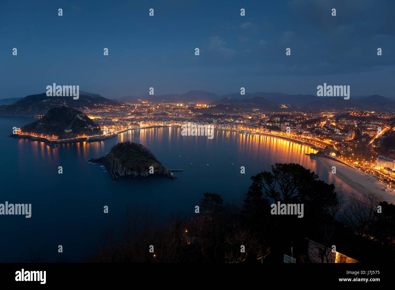night nighttime sunset tourism europe spain sight view outlook ...