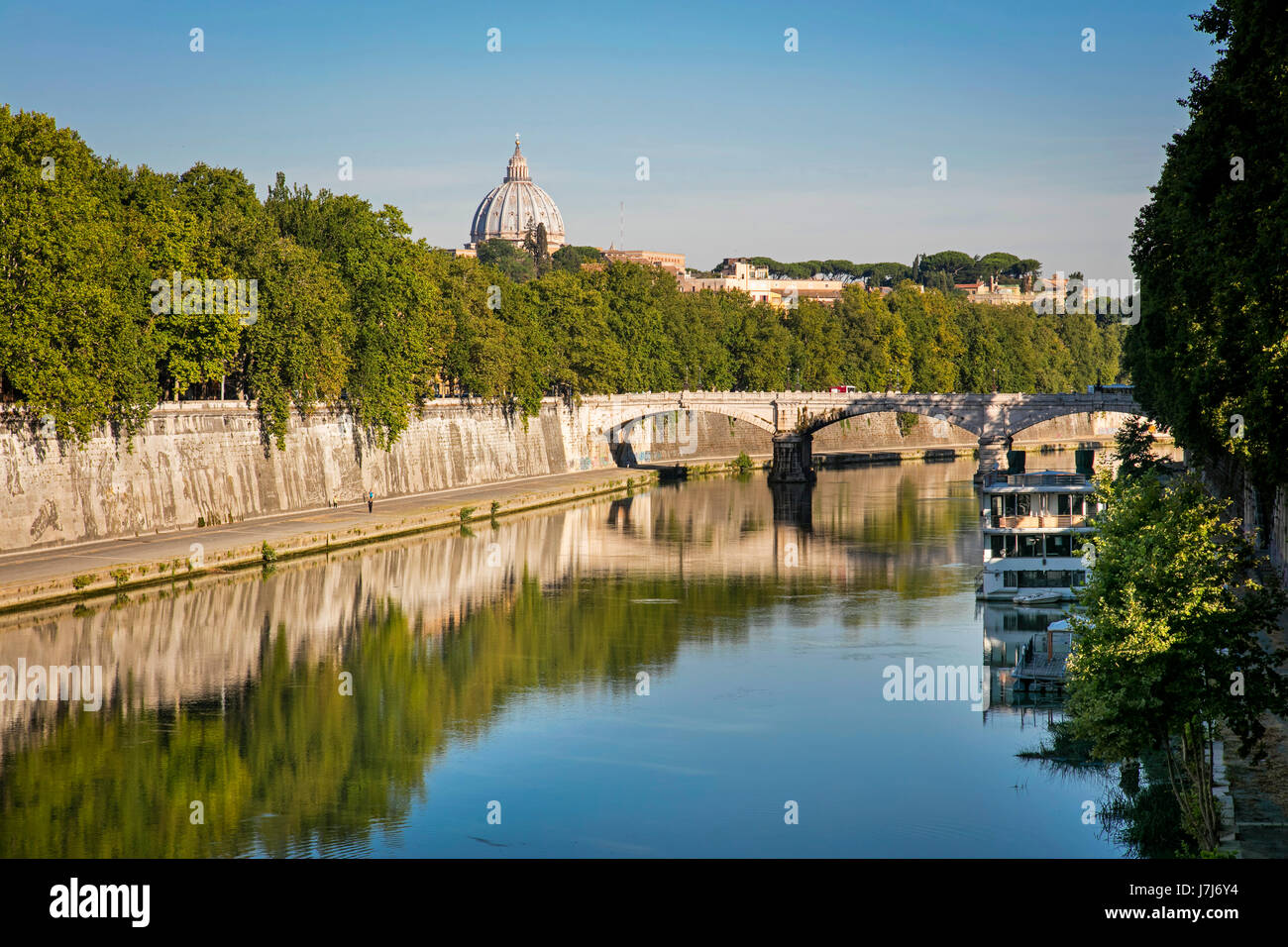 The river Tiber, Rome, Italy Stock Photo - Alamy