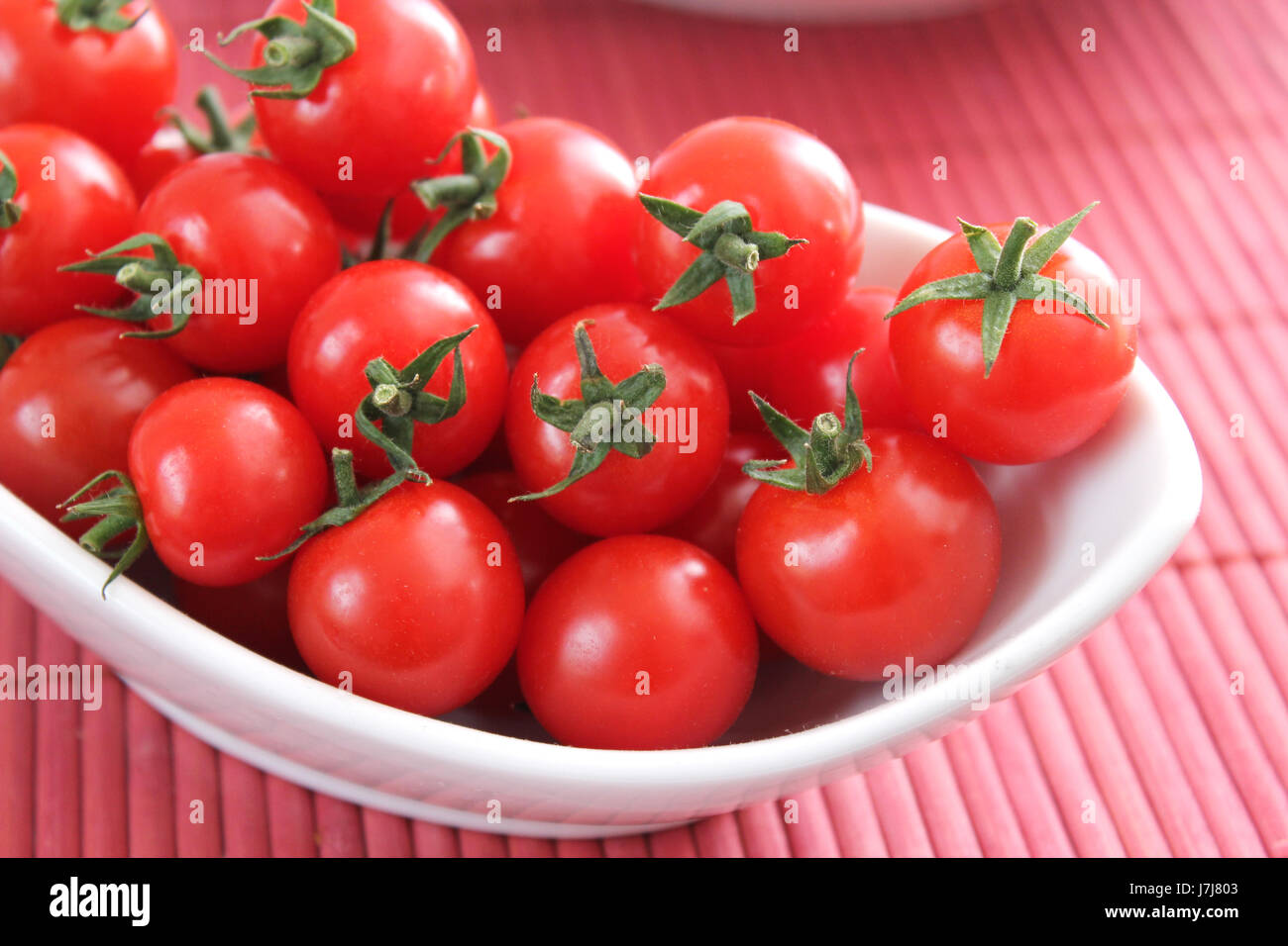 food aliment small tiny little short mini vegetable tomatoes tomatos ...