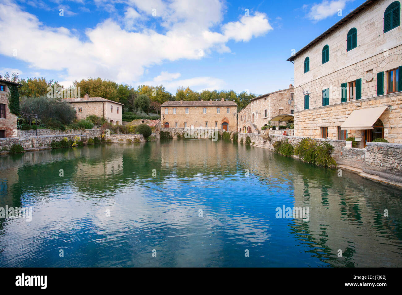 Tuscan landscape water hi-res stock photography and images - Alamy