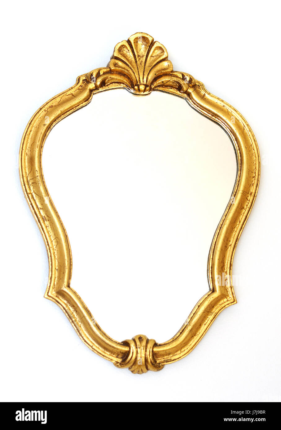 Gold oval frame with mirror hi-res stock photography and images - Alamy
