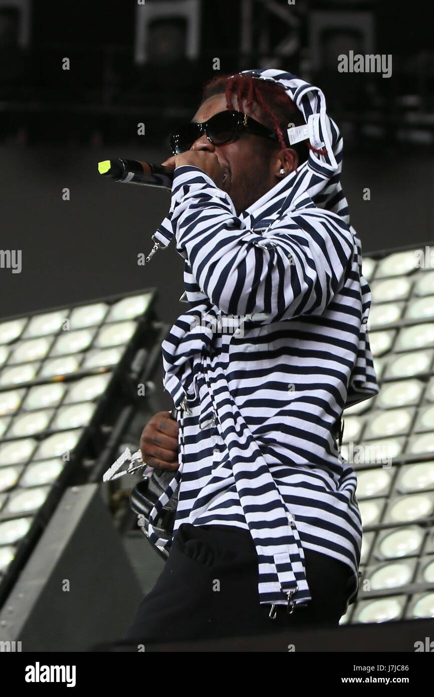 Lil Uzi Vert seen performing at Coachella weekend 2 Day 3 Featuring ...