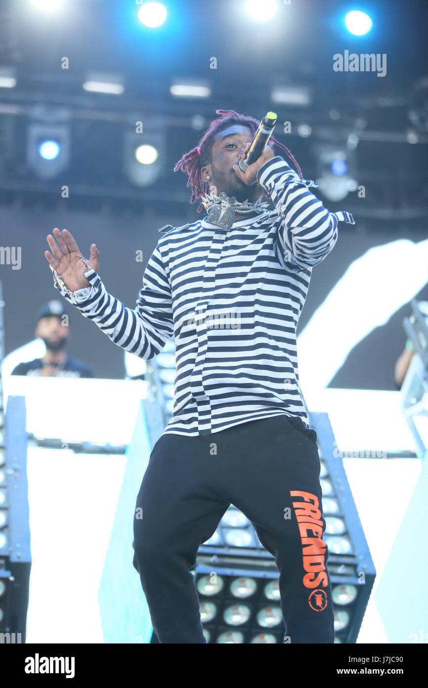 Lil Uzi Vert seen performing at Coachella weekend 2 Day 3 Featuring ...