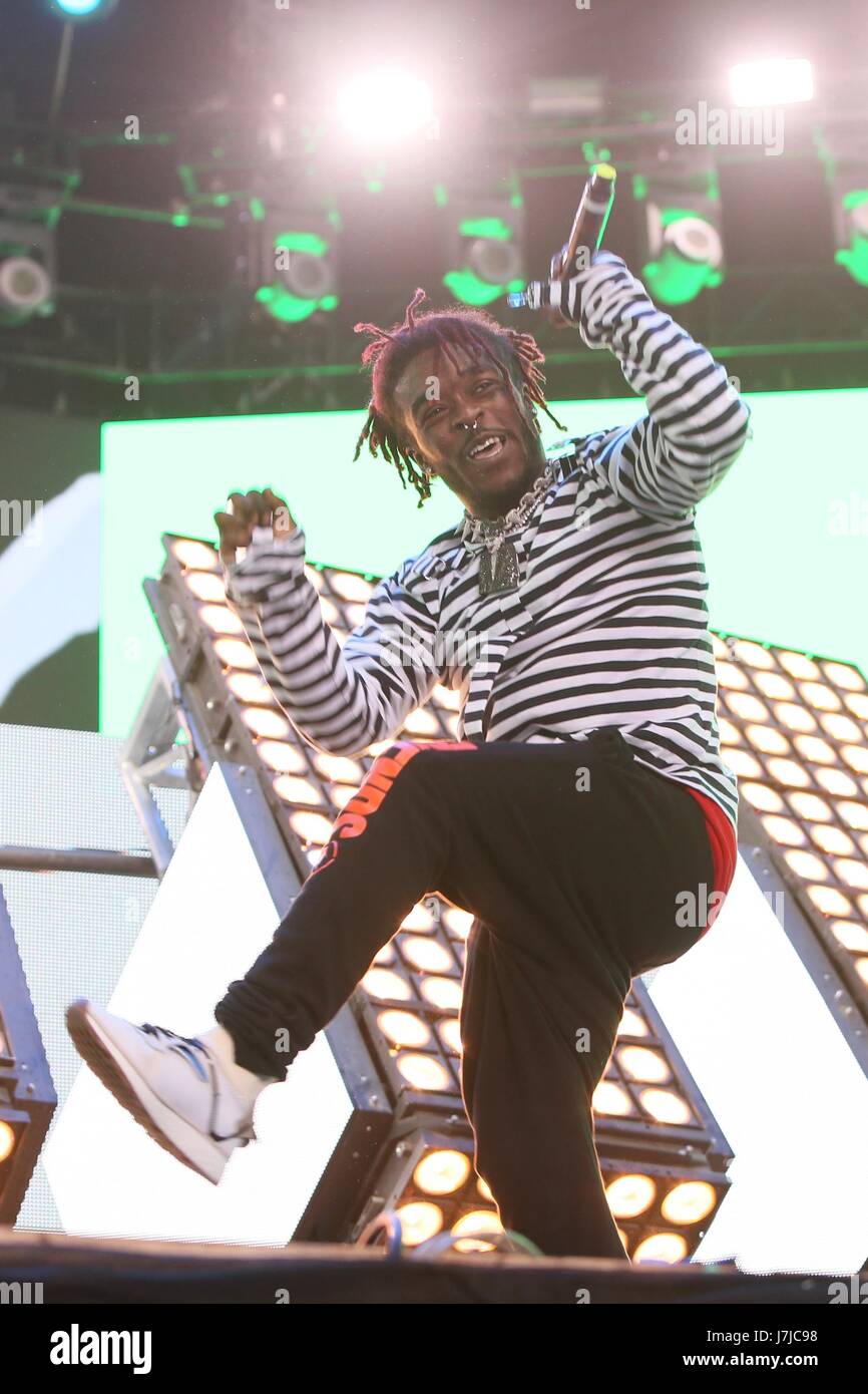 Lil Uzi Vert seen performing at Coachella weekend 2 Day 3 Featuring ...