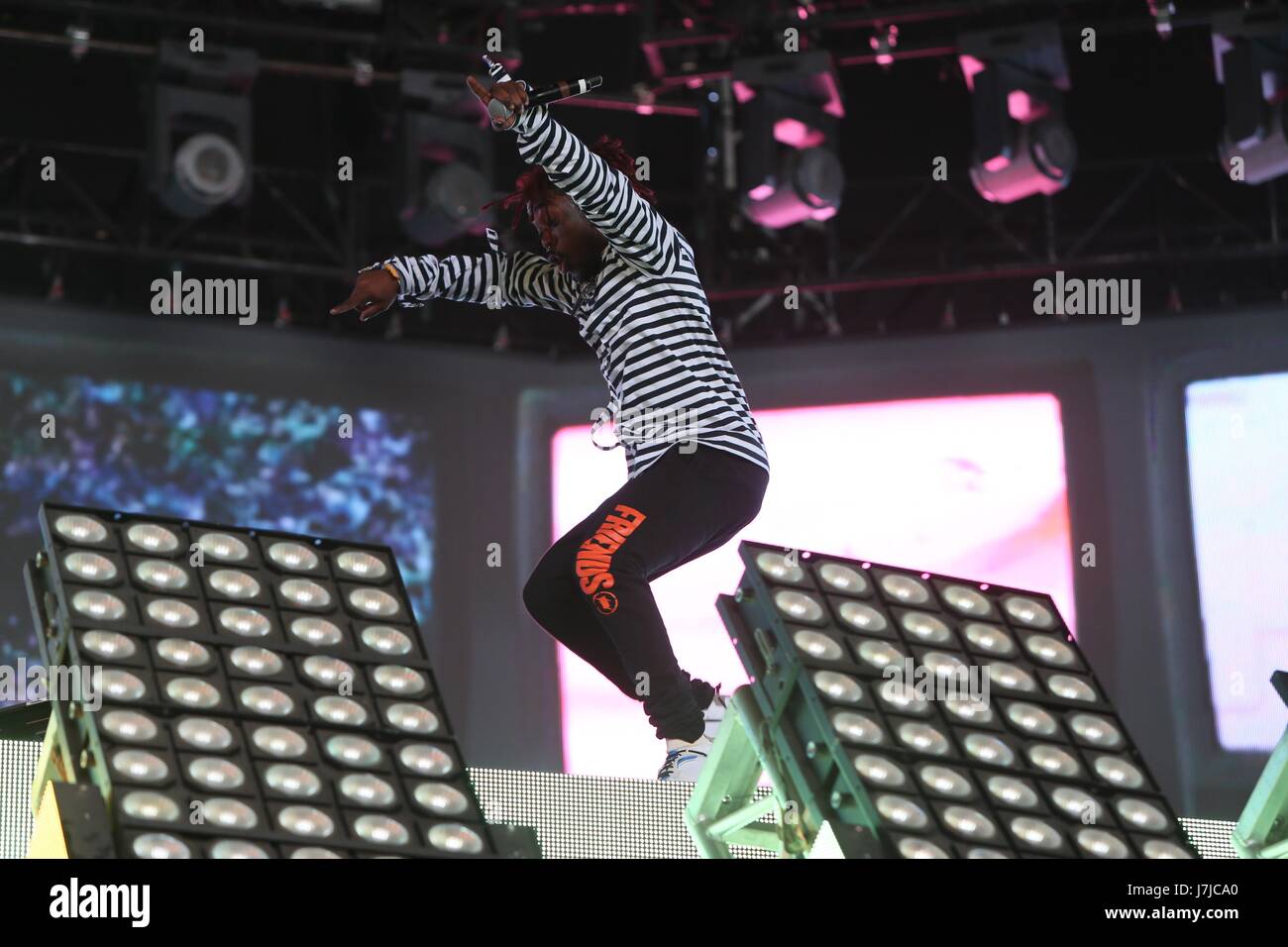 Lil Uzi Vert seen performing at Coachella weekend 2 Day 3 Featuring ...