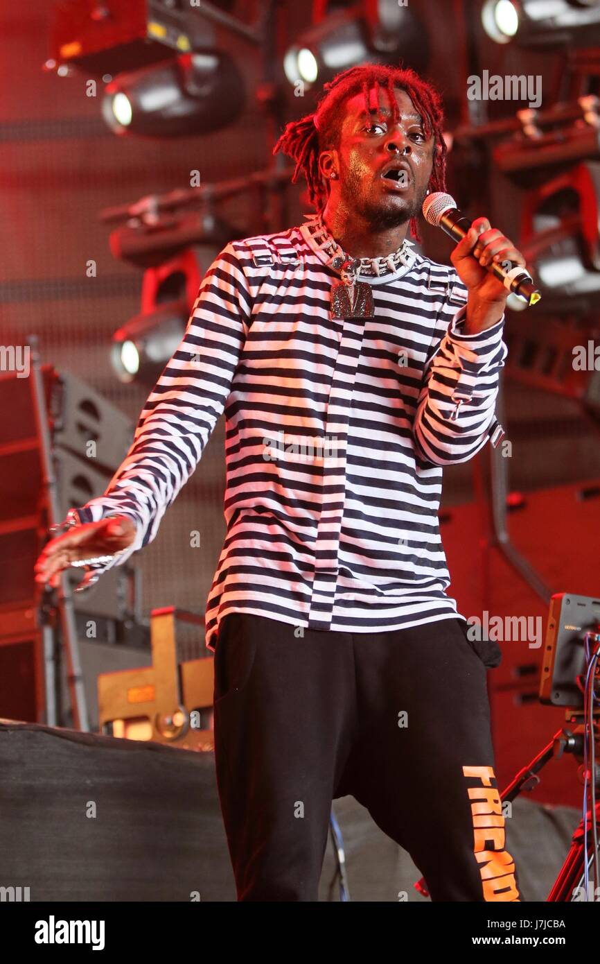 Lil Uzi Vert seen performing at Coachella weekend 2 Day 3 Featuring ...