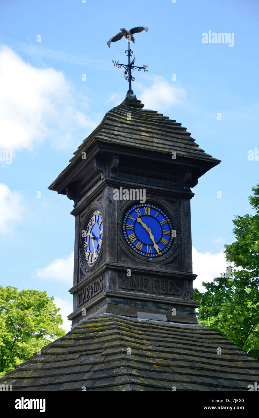 The Broad Walk area of Kensington Palace Gardens in London Stock Photo ...