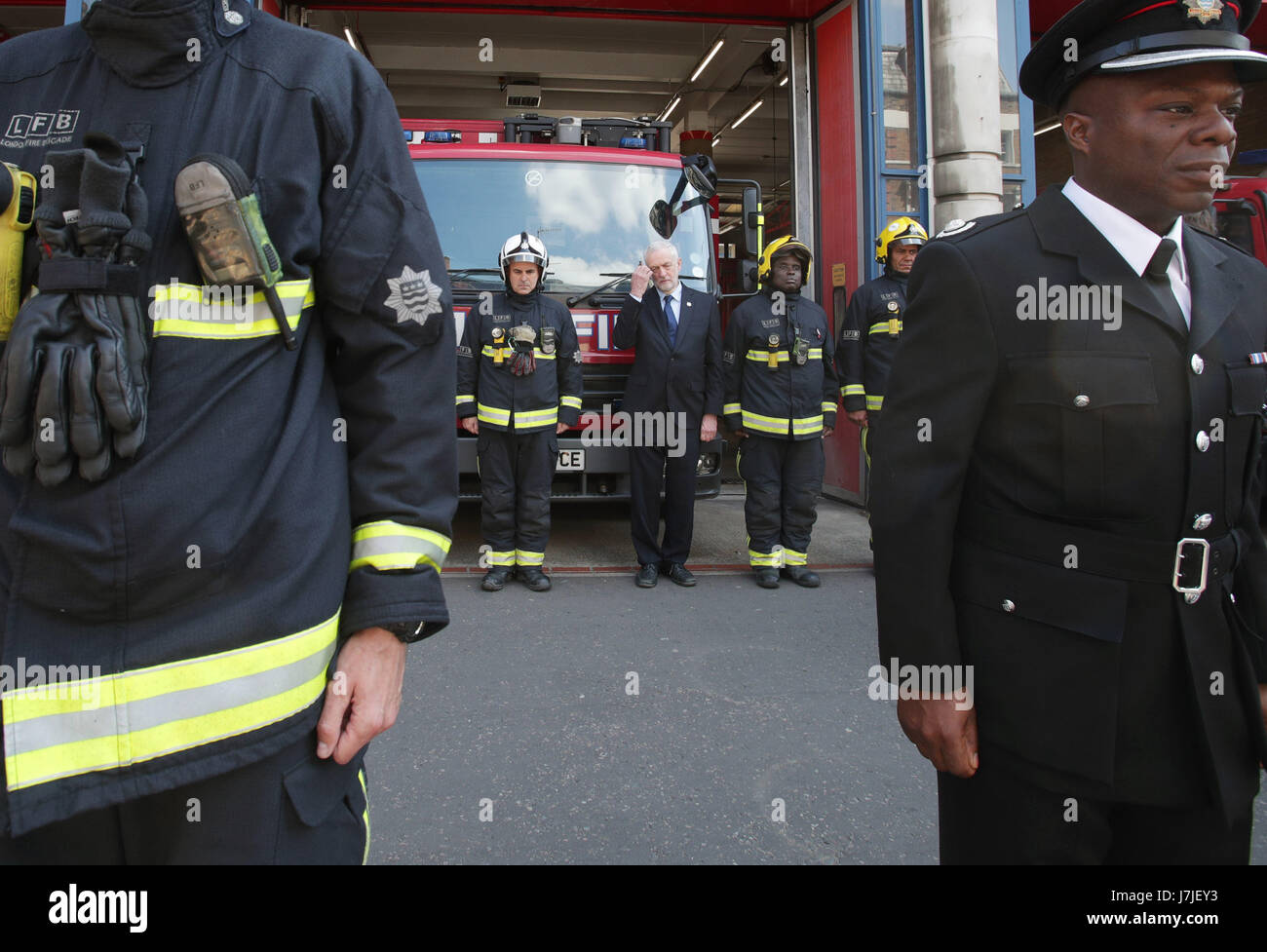Members islington fire brigade hi-res stock photography and images - Alamy