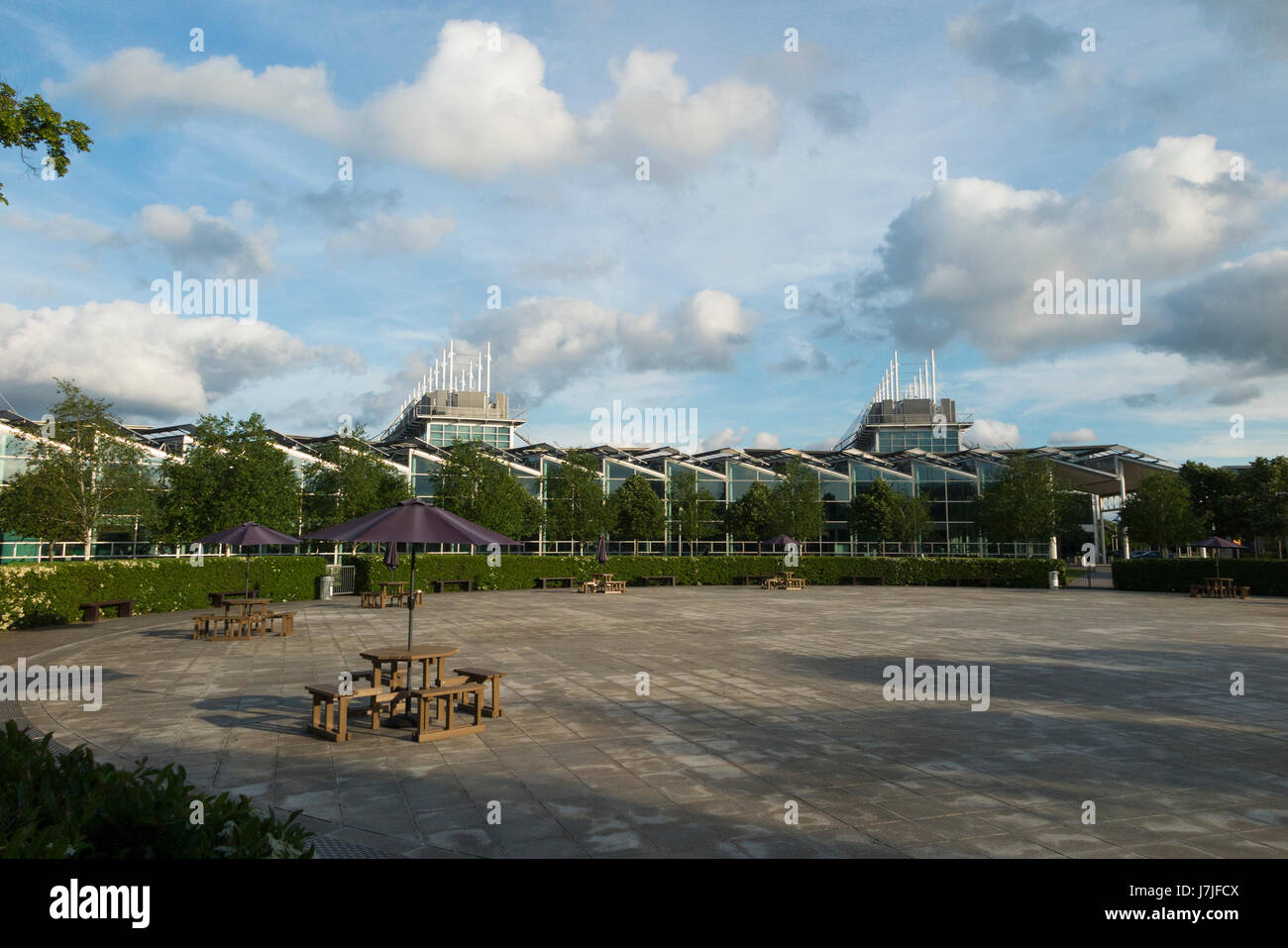 Bp office park sunbury hi-res stock photography and images - Alamy