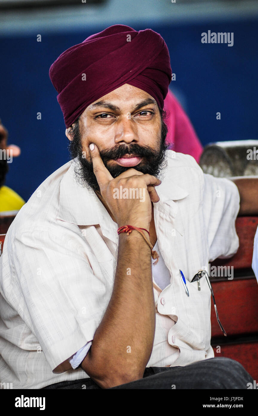 Indian man with beard delhi hi-res stock photography and images - Alamy