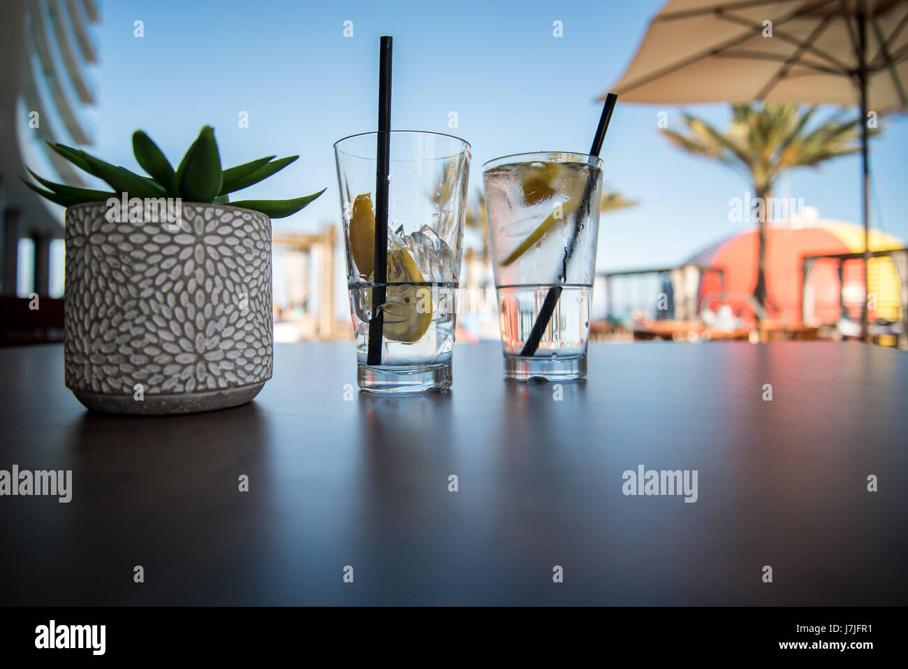 Fresh lemon full glass hi-res stock photography and images - Alamy
