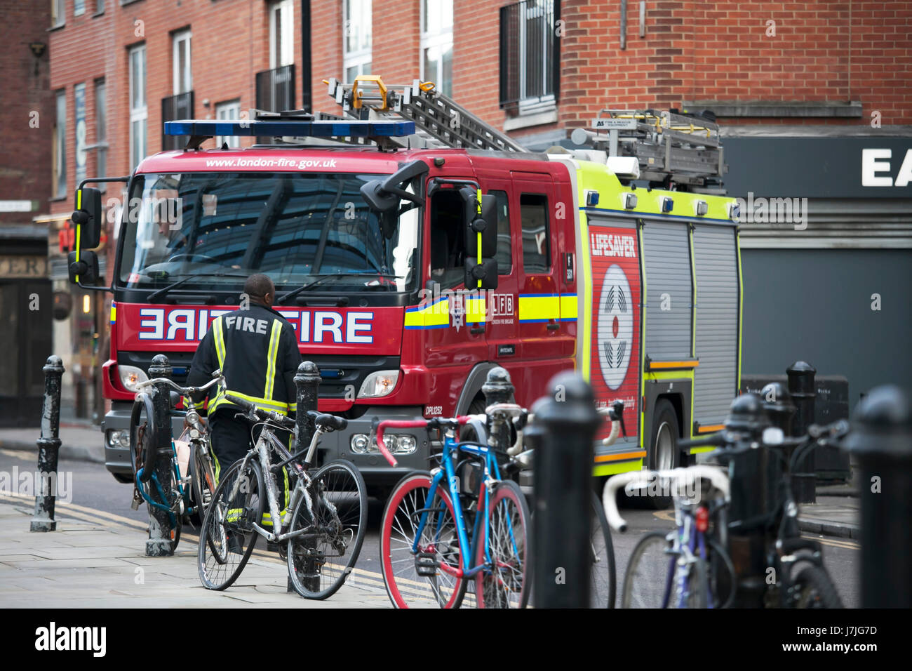 Euston fire station hi-res stock photography and images - Alamy