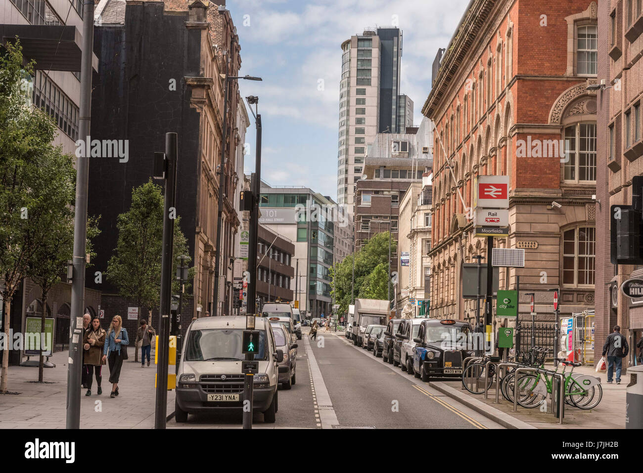 Liverpool Business District High Resolution Stock Photography and ...