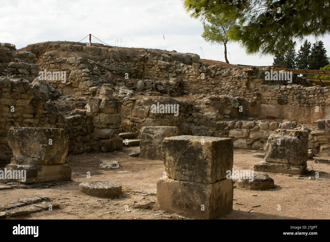 Phaistos was an Minoan palace and city iin southern central Crete with ...
