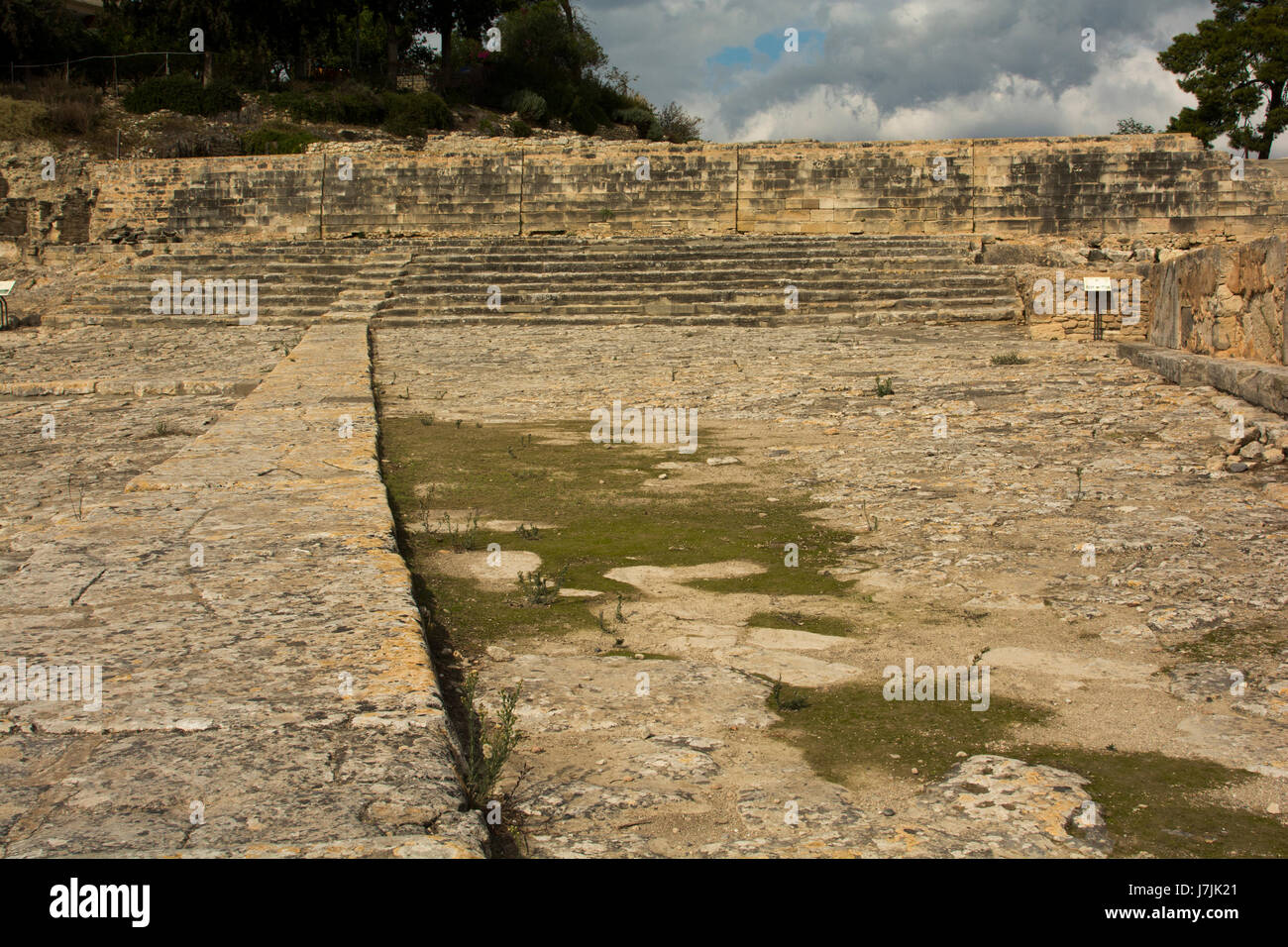 Phaistos was an Minoan palace and city iin southern central Crete with ...