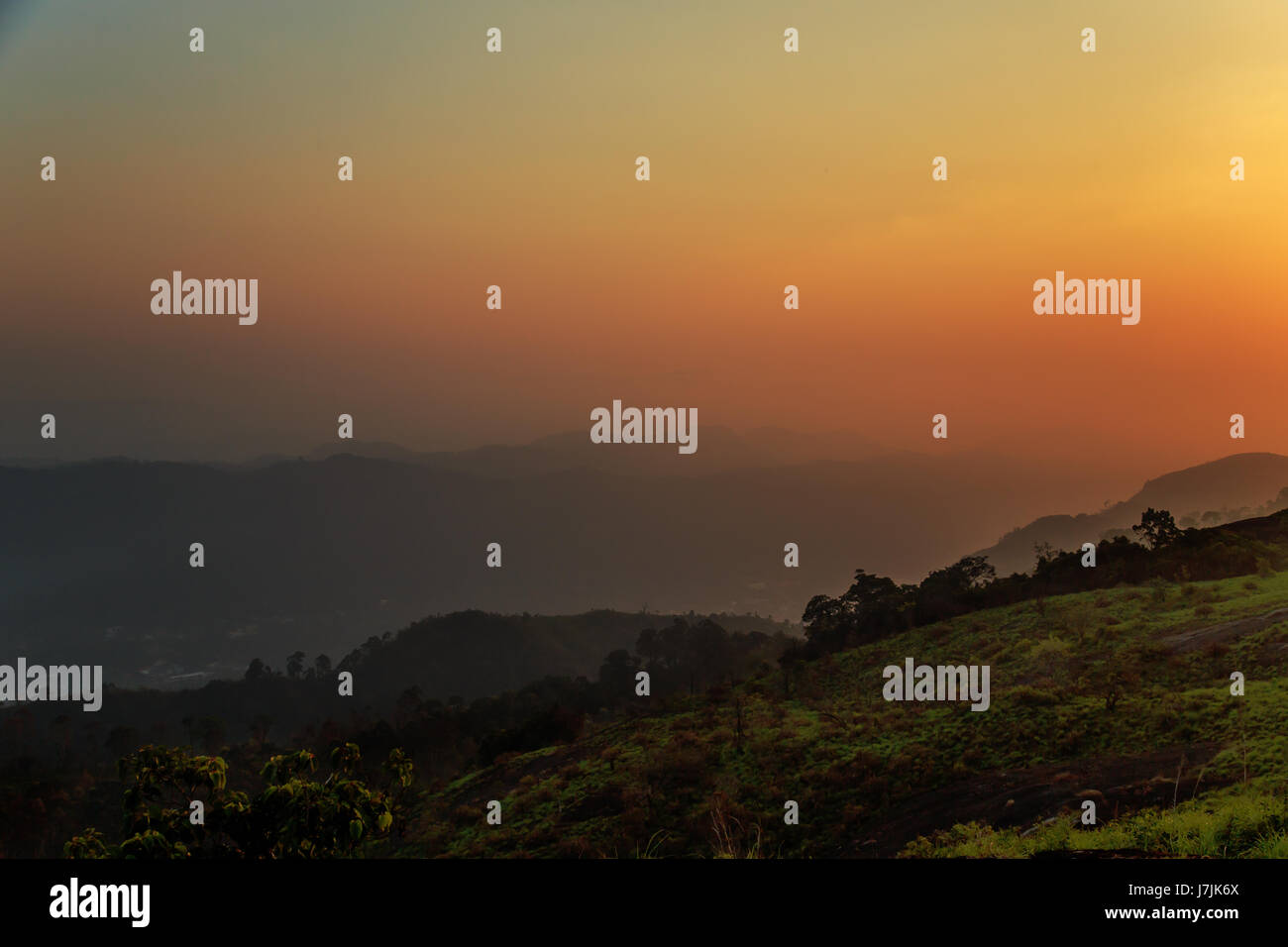 India kerala munnar dawn light hi-res stock photography and images - Alamy