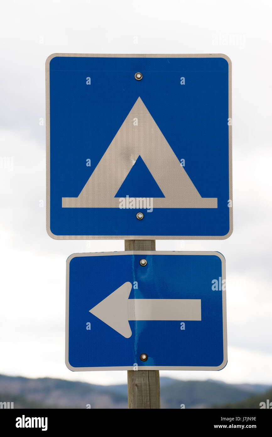 Campground signs hi-res stock photography and images - Alamy