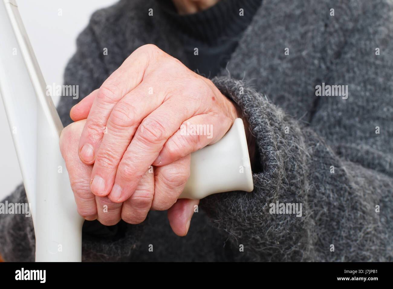 Close up picture of a handicap elderly woman's hand Stock Photo - Alamy
