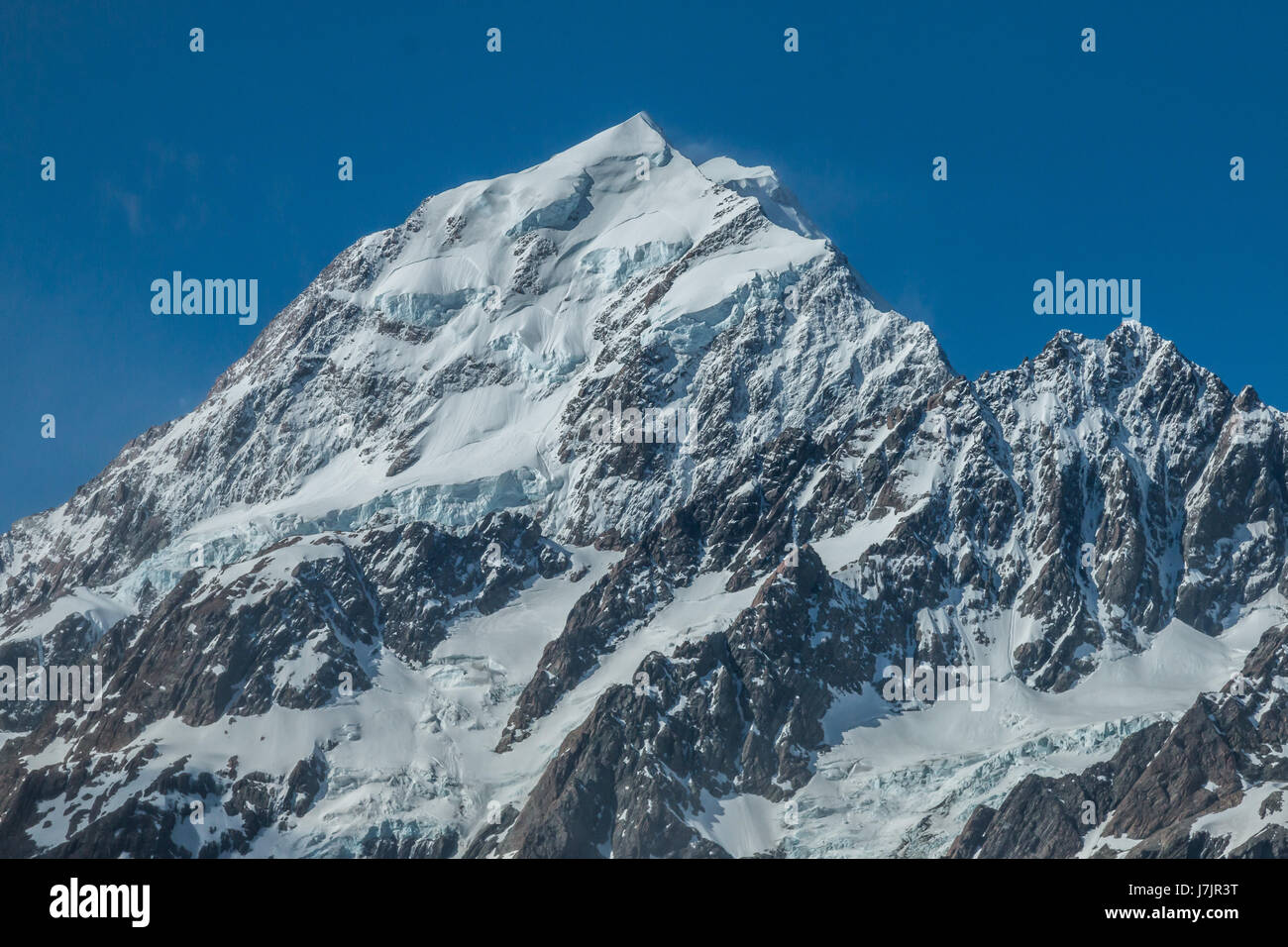 Mount Cook summit, viewed from the Hooker Valley trail in Mount Cook ...
